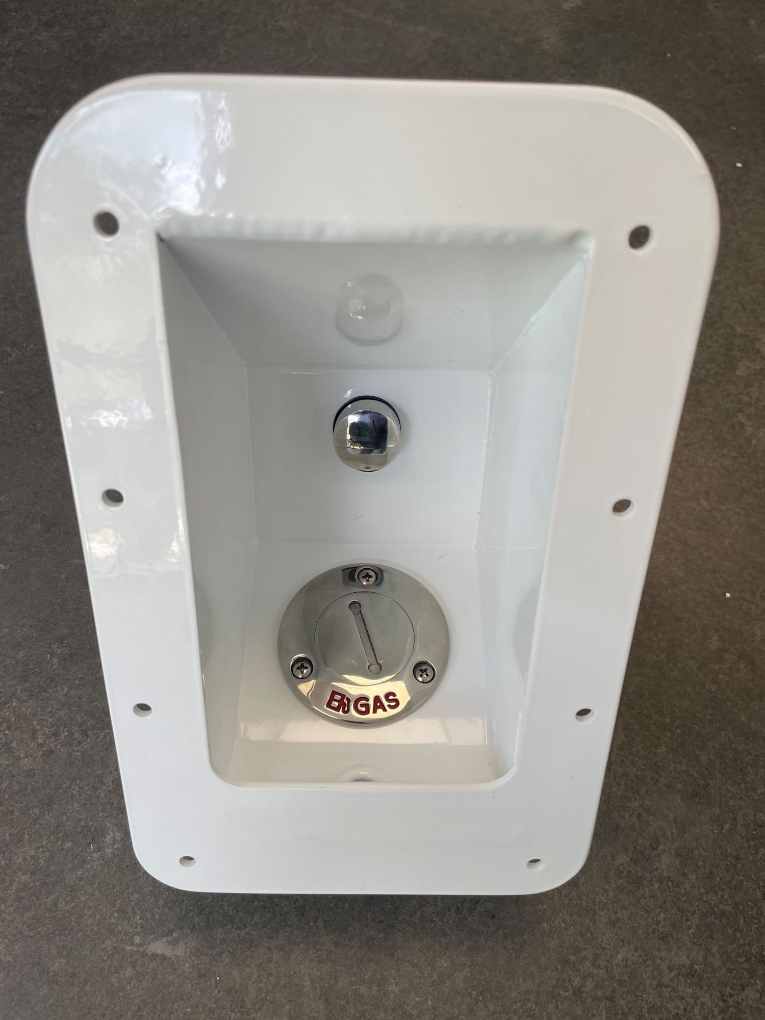 Bay Stealth Fuel Fill Recessed Pocket - Halk Marine Fabrication & Design
